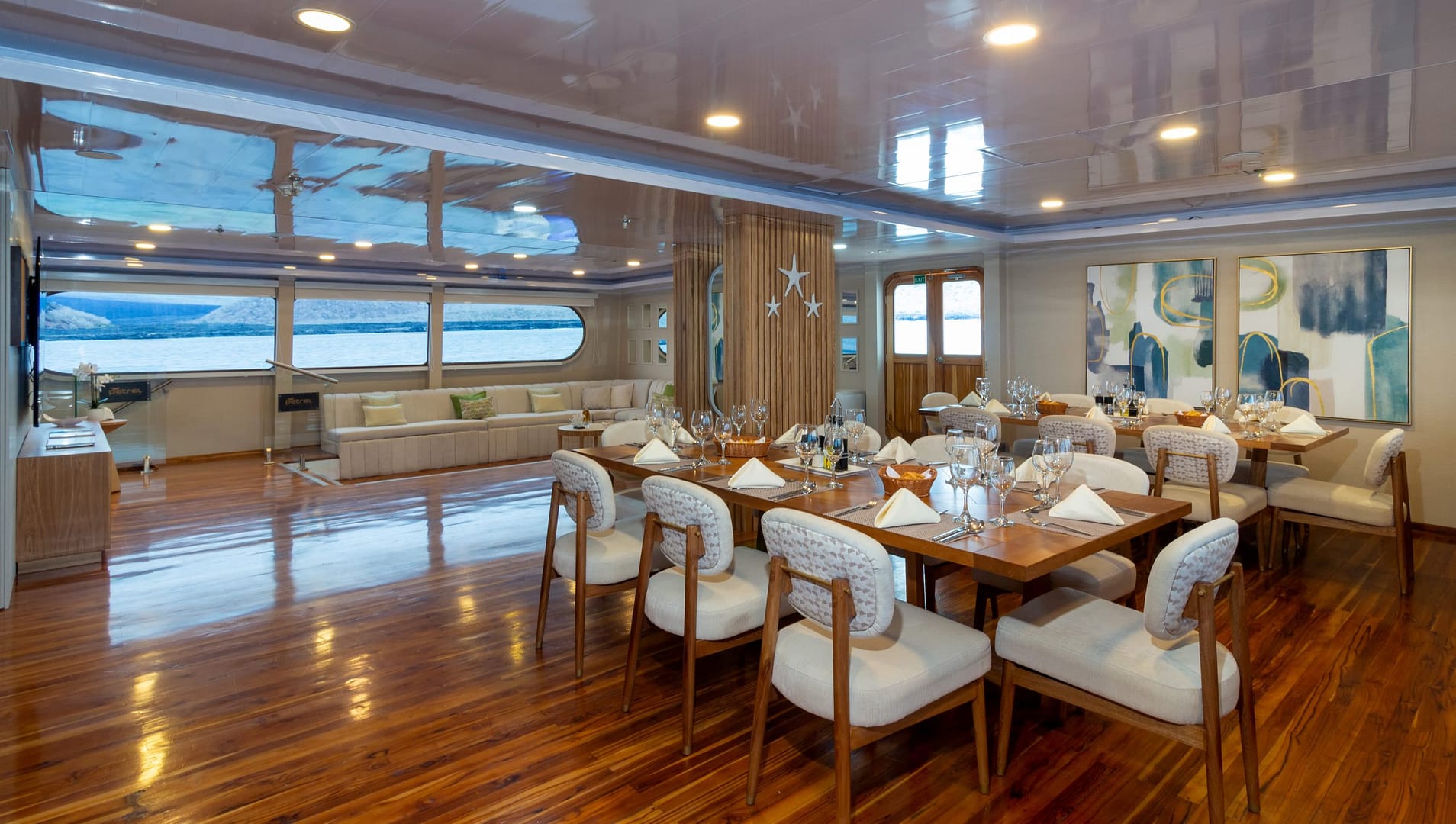 Galapagos Petrel Catamaran (8 Cabins) | New Paths Expeditions